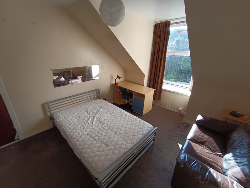 'One Bedroom Avail within University of Aberdeen' Room to Rent from ...