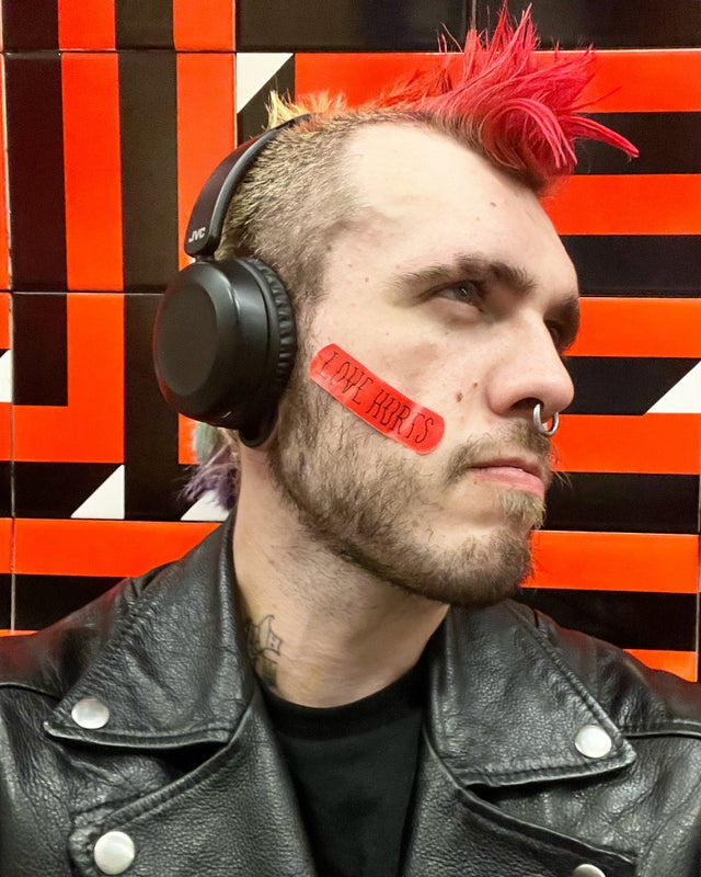 '27 YO masc presenting queer' Flatmate from SpareRoom