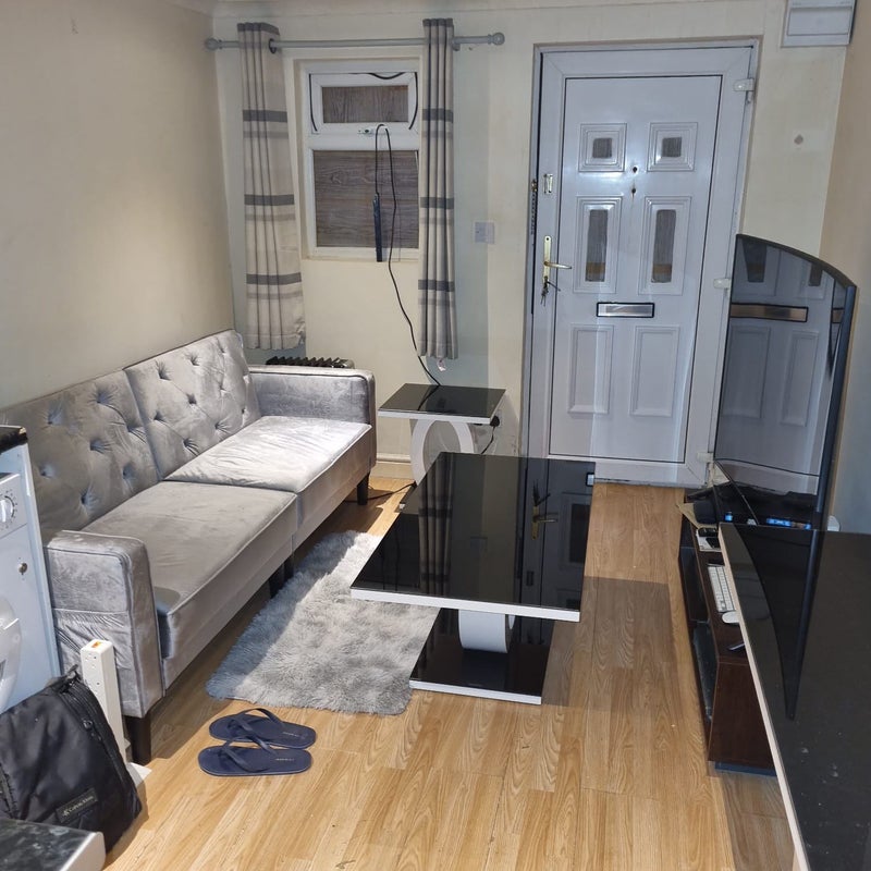 'Furnished studio apartment. ' Room to Rent from SpareRoom