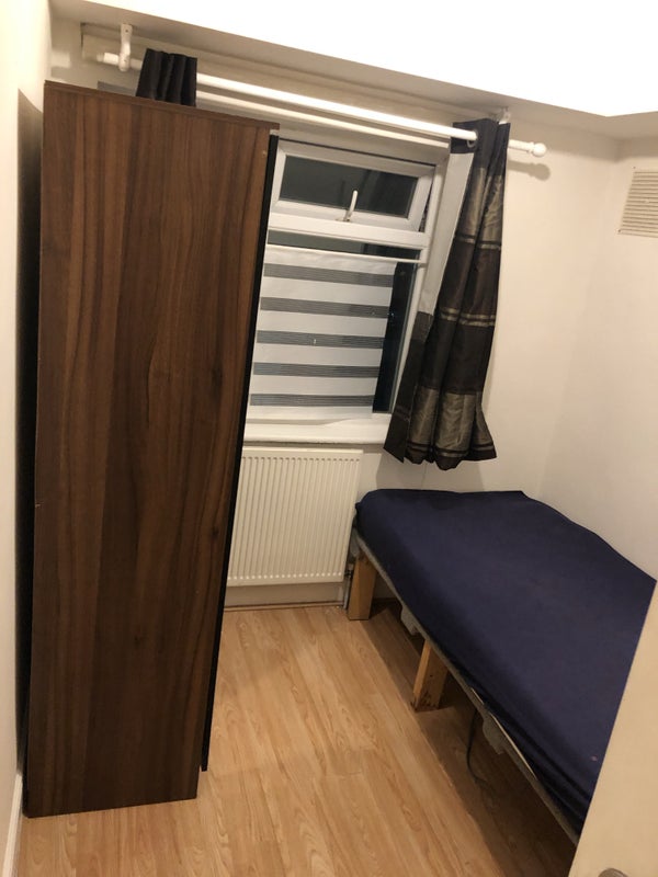 'Ms Chechelle' Room to Rent from SpareRoom