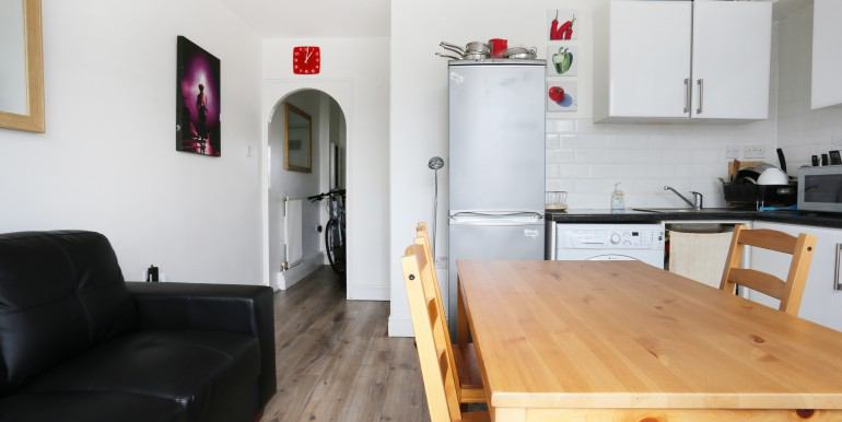 'Join 2 Females And One Male From Jan🏠' Room to Rent from SpareRoom