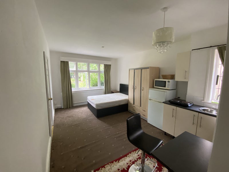 'Studio Flat to Let' Room to Rent from SpareRoom