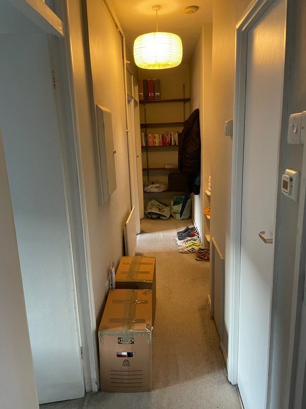 'Double bedroom in Zone 1 [Waterloo/E & C]' Room to Rent from SpareRoom