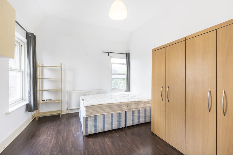 'Great Bedsit Room with Kitchenette' Room to Rent from SpareRoom