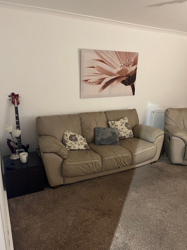 'Room for rent. Available to move in now. ' Room to Rent from SpareRoom