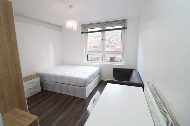 'Ensuite Room In Archway !' Room to Rent from SpareRoom
