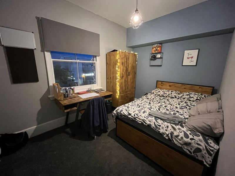 'Student Room For Rent (I'm Leaving)' Room to Rent from SpareRoom