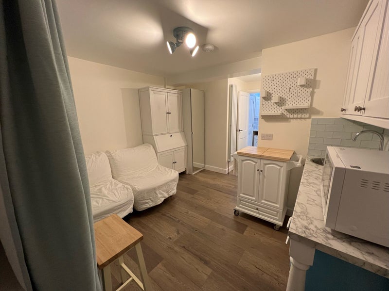 'Self contained Studio Annexe' Room to Rent from SpareRoom