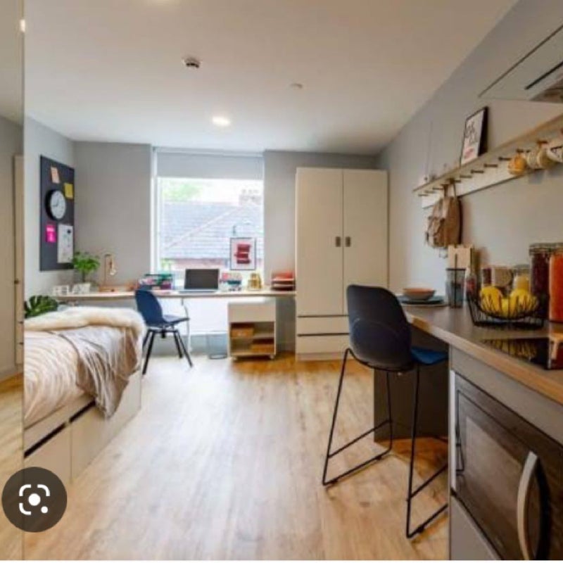 'Deluxe premium studio' Room to Rent from SpareRoom