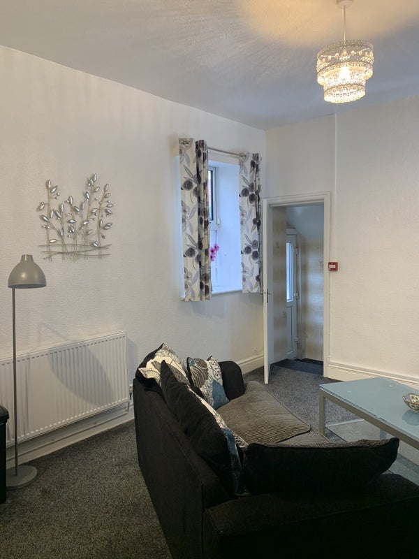 'Lovely one bedroomed self contained Flat.' Room to Rent from SpareRoom
