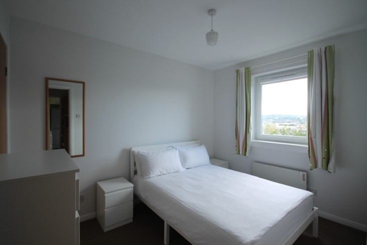 'Double room in 2-bed flat (available March 7th)' Room to Rent from ...