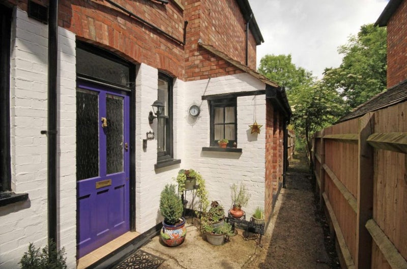 'A beautiful victorian house in Pinner' Room to Rent from SpareRoom