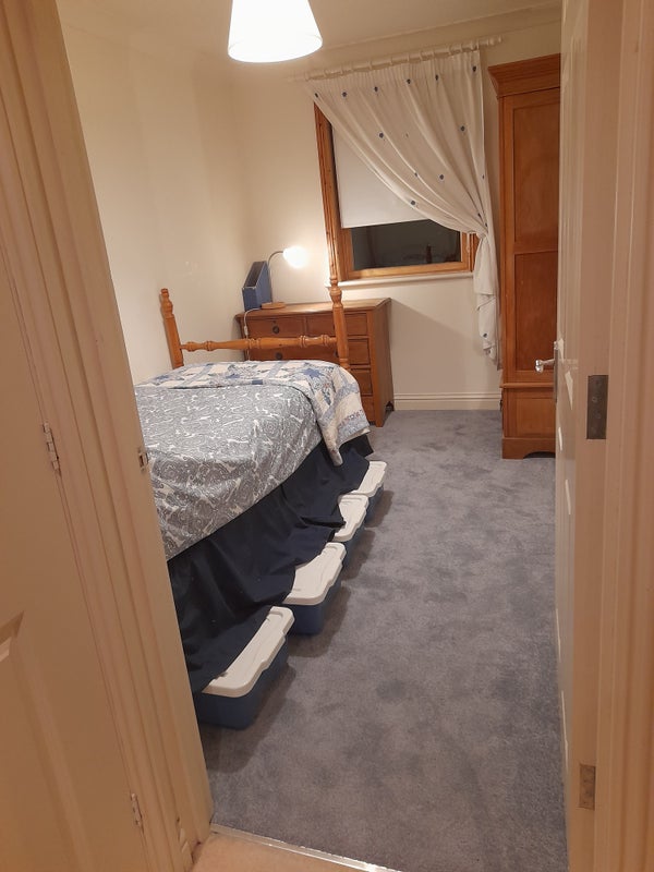 'Lovely Room in Dinas Powys Near Penarth/Cardiff' Room to Rent from ...