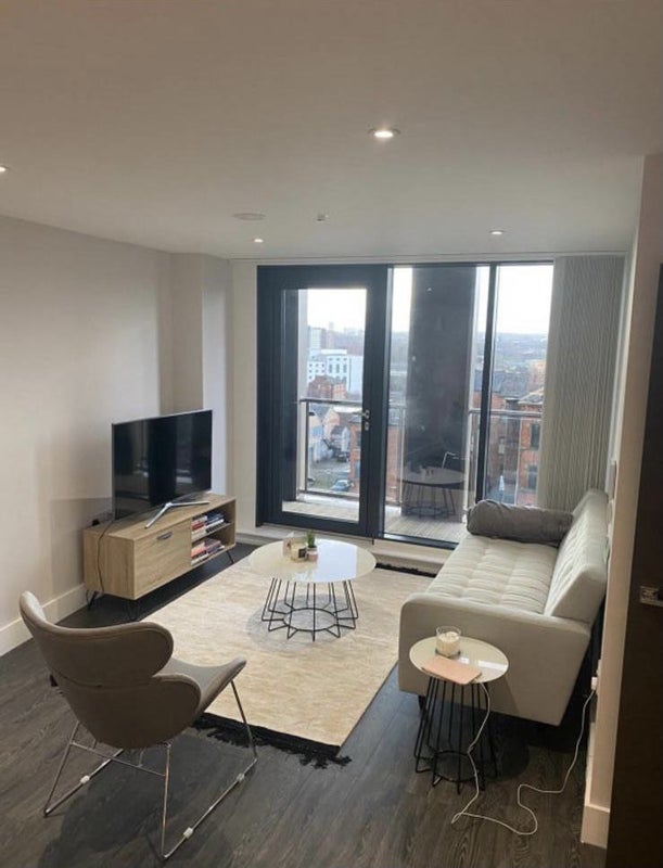 'Manchester city centre 2 bed flat with balcony ' Room to Rent from ...