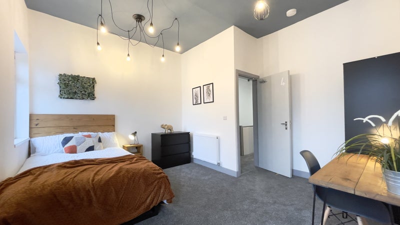 'All En-Suite Rooms Near Keele University' Room to Rent from SpareRoom