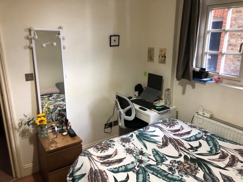 'Double Room in Battersea/Clapham Flatshare' Room to Rent from SpareRoom