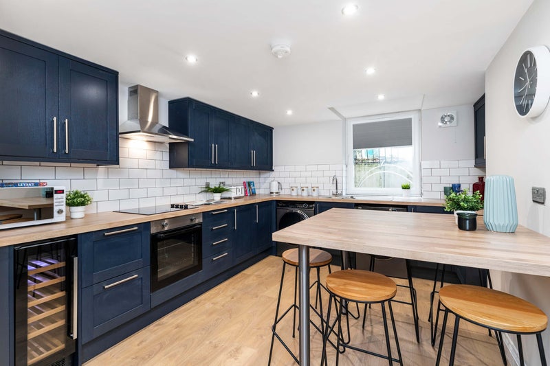 '1 Room Available Asap - Additional Cinema Room' Room to Rent from ...