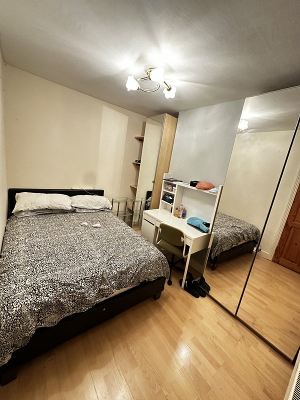 '2 Rooms Available in Edmonton' Room to Rent from SpareRoom