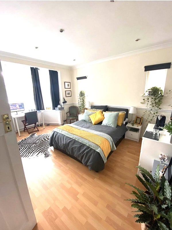 ' Beautiful rooms to rent . incl all bills! ' Room to Rent from SpareRoom