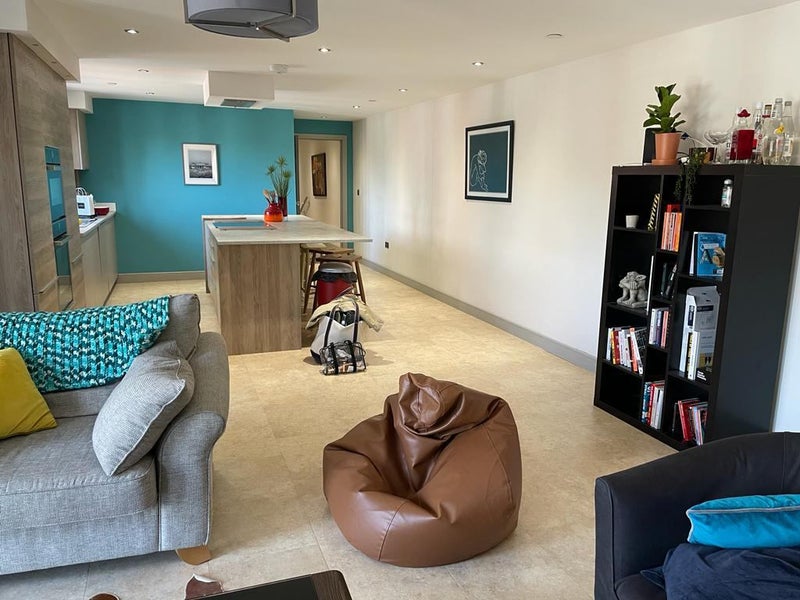 'Luxurios Dbl Room in Most Desirable Part of Town' Room to Rent from ...