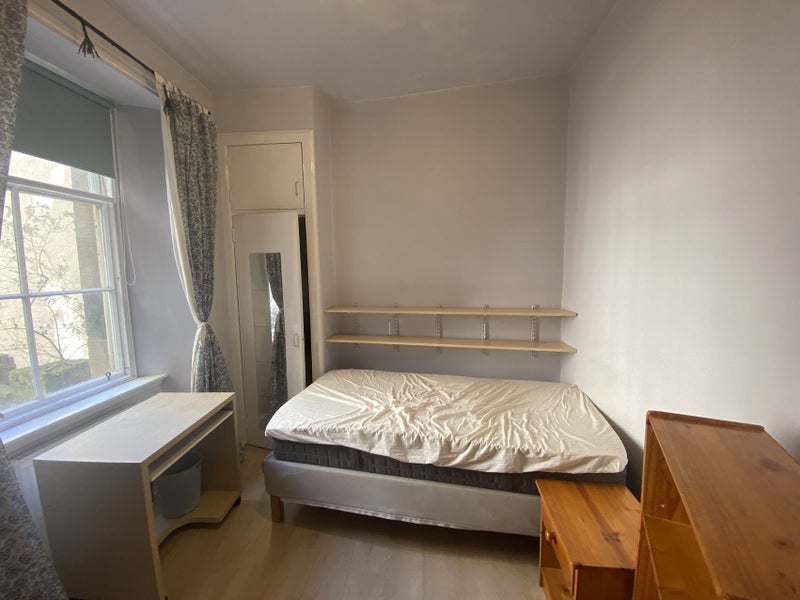 'Nice and cosy room for short rent' Room to Rent from SpareRoom
