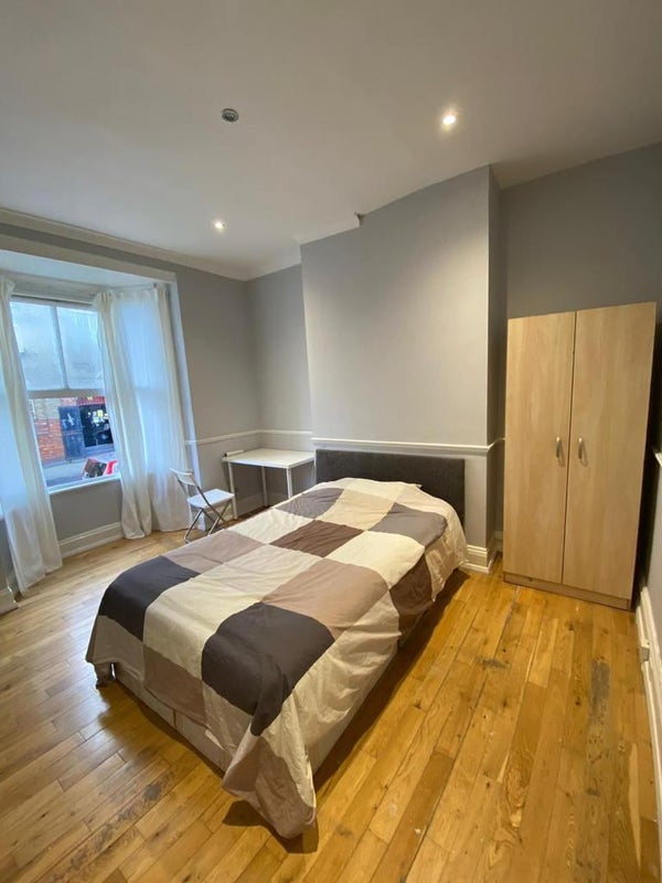 'Double Room in East London!' Room to Rent from SpareRoom