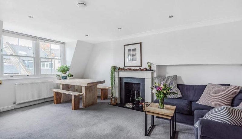 'Large room in modern victorian conversion flat' Room to Rent from ...