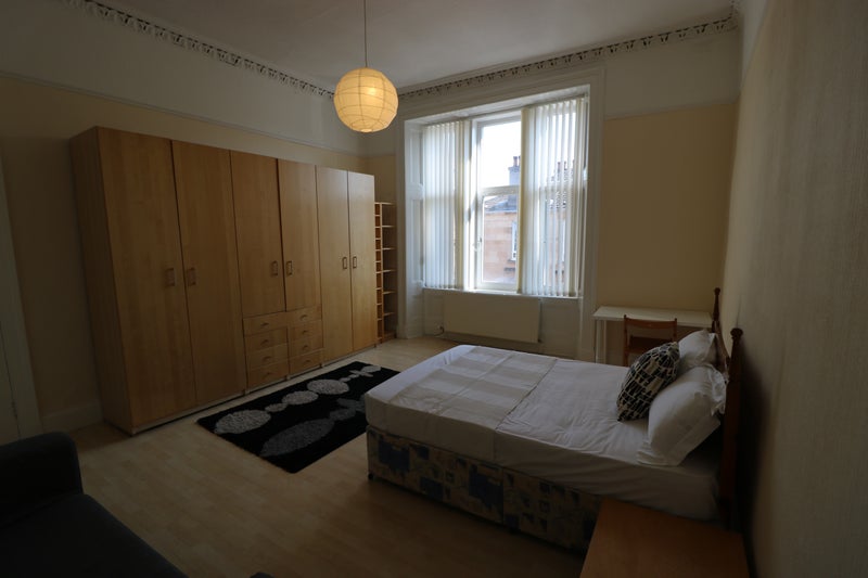 'Fully inc rent, sharing with professionals' Room to Rent from SpareRoom