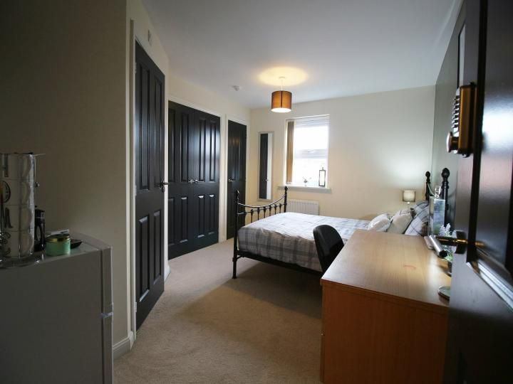 'Comfortable Double En-Suite Rooms To Let @ NG17' Room to Rent from ...