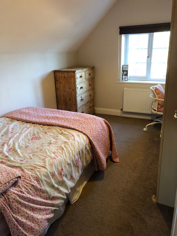 'Double Room to Rent, all bills included' Room to Rent from SpareRoom
