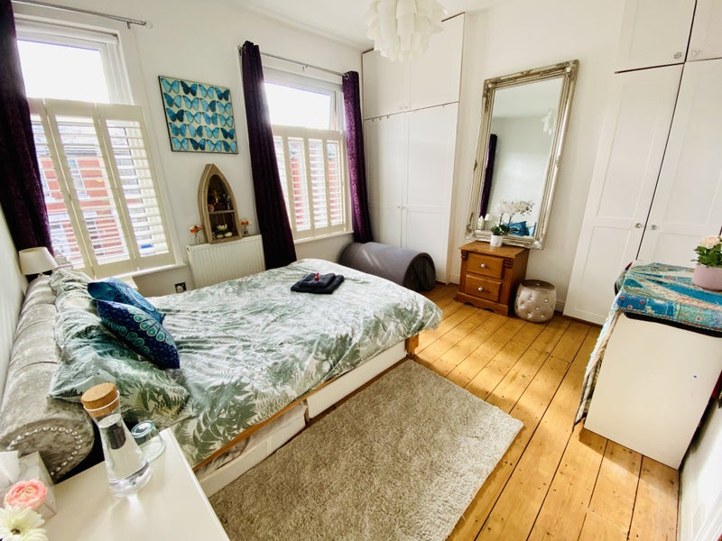 '182H Lovely double rooms in nice quiet 2 bed house' Room to Rent from ...