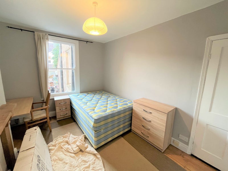 'Single room-Horfield- Cosy House' Room to Rent from SpareRoom