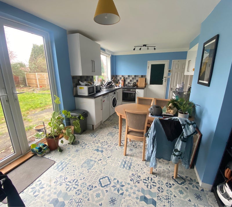 'Furnished Double Room within Shared Home' Room to Rent from SpareRoom