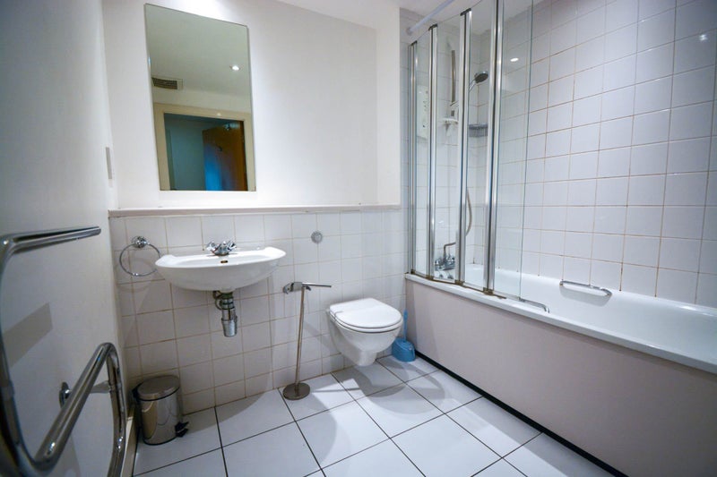 '#1bed flat near London Bridge' Room to Rent from SpareRoom
