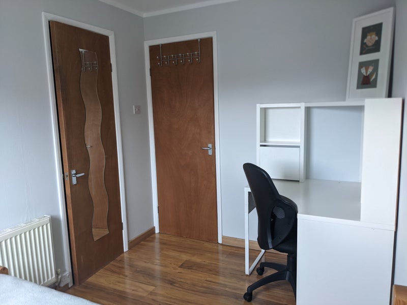 'Quiet double room in EH6 sharing with one person' Room to Rent from ...