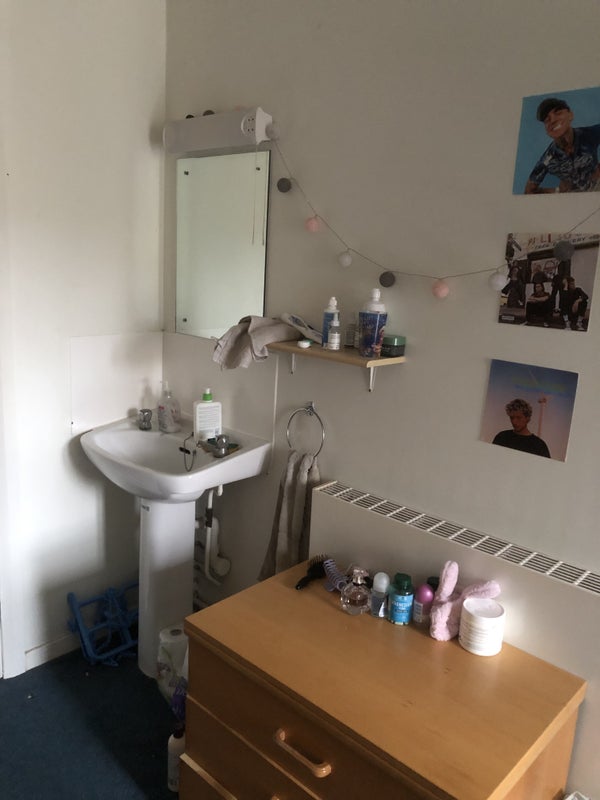 '(Ucl Students Only) Single Room In Schafer House ' Room to Rent from ...