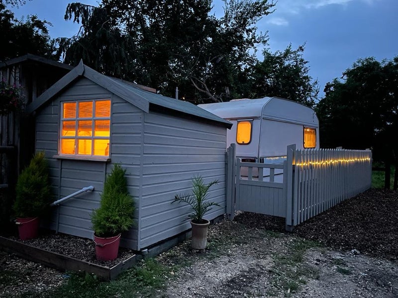 'Cosy caravan and private garden.' Room to Rent from SpareRoom
