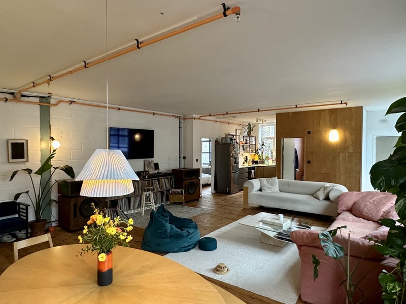 '1 month let in open plan loft in London Fields ' Room to Rent from ...