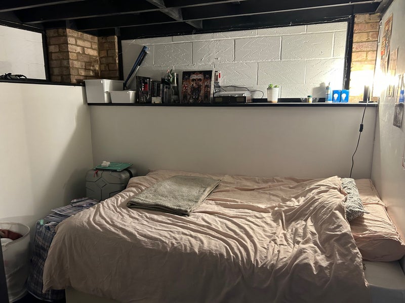 'Double room available immediately in basement flat' Room to Rent from ...
