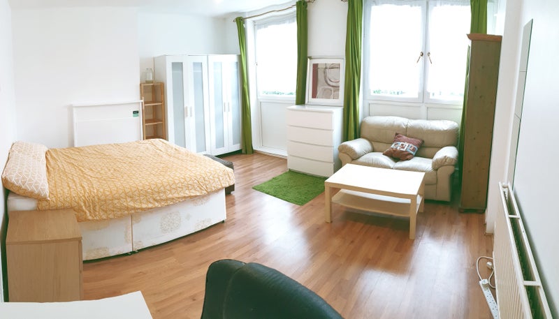 'Huge Double (20sq m) by Victoria Park' Room to Rent from SpareRoom