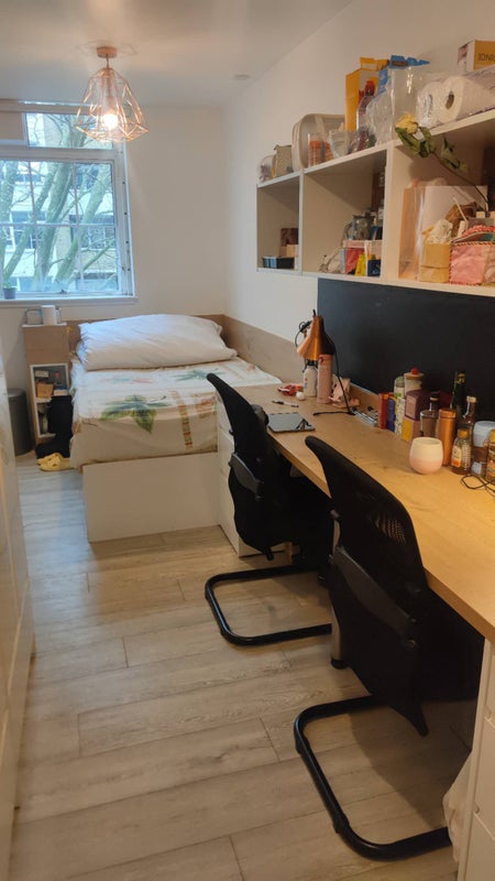 'Walmsley studios for student (twin room)' Room to Rent from SpareRoom