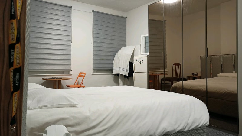 'Sharing room available for short or long term ' Room to Rent from ...