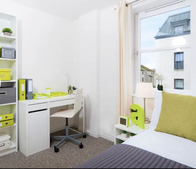 'Cute and cosy student accommodation room available' Room to Rent from ...