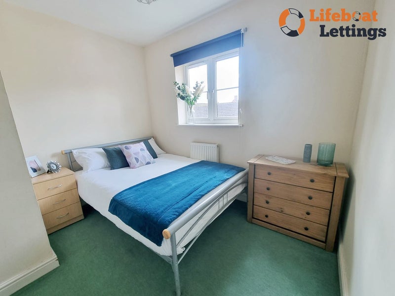 'Double bedroom with all bill inc. in house share' Room to Rent from ...