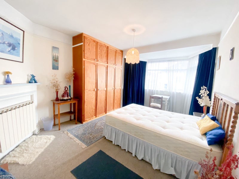 'NOW : great priced big room in North London' Room to Rent from SpareRoom