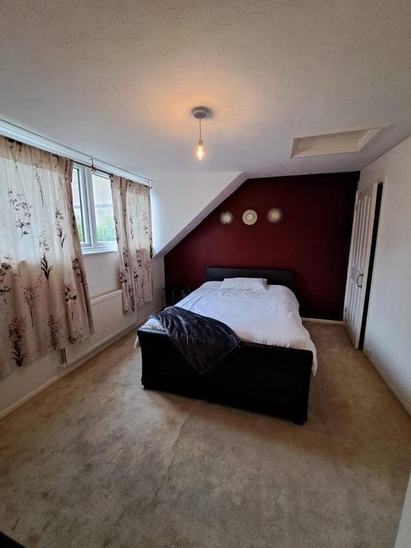 'A cosy room for rent in a family home.' Room to Rent from SpareRoom