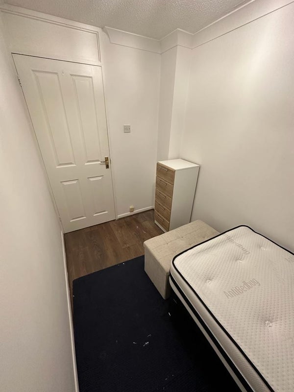 'Single available ' Room to Rent from SpareRoom