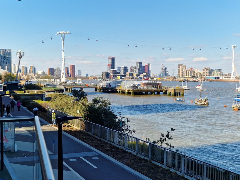 'O2 Riverside Duplex|Balcony Bedroom+Sky Gym' Room to Rent from SpareRoom