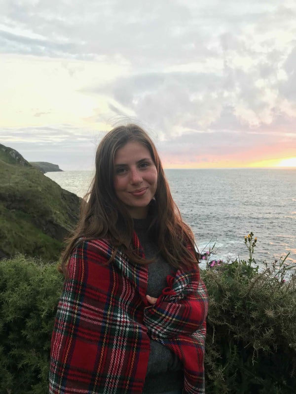 '22 Female looking for flat/buddy ups in London' Flatmate from SpareRoom