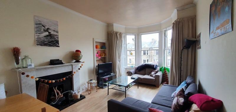 'Double bedroom in Marchmont flat available ' Room to Rent from SpareRoom